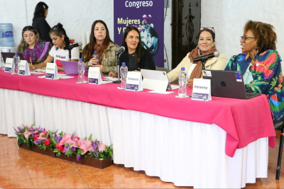 Destaca estudiante de UNACH en Congreso Internacional sobre 'Mujeres y Poder'